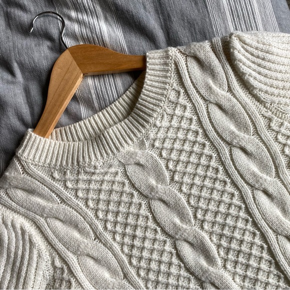 Sweaters | Cream Cableknit Sweater | Poshmark